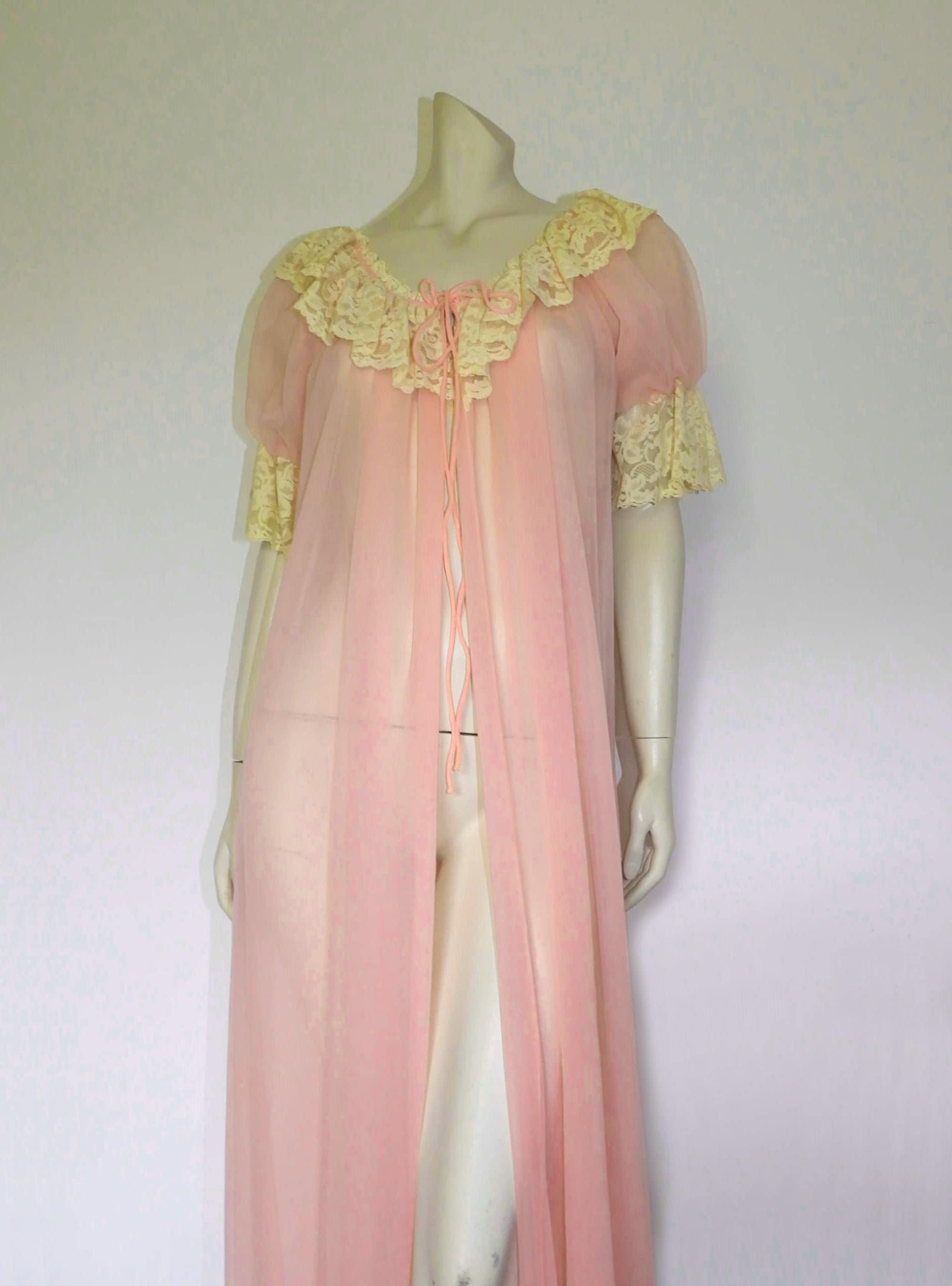 Pink Peignoir, Negligee Robe, With Puff Sleeves and Lace M - Etsy