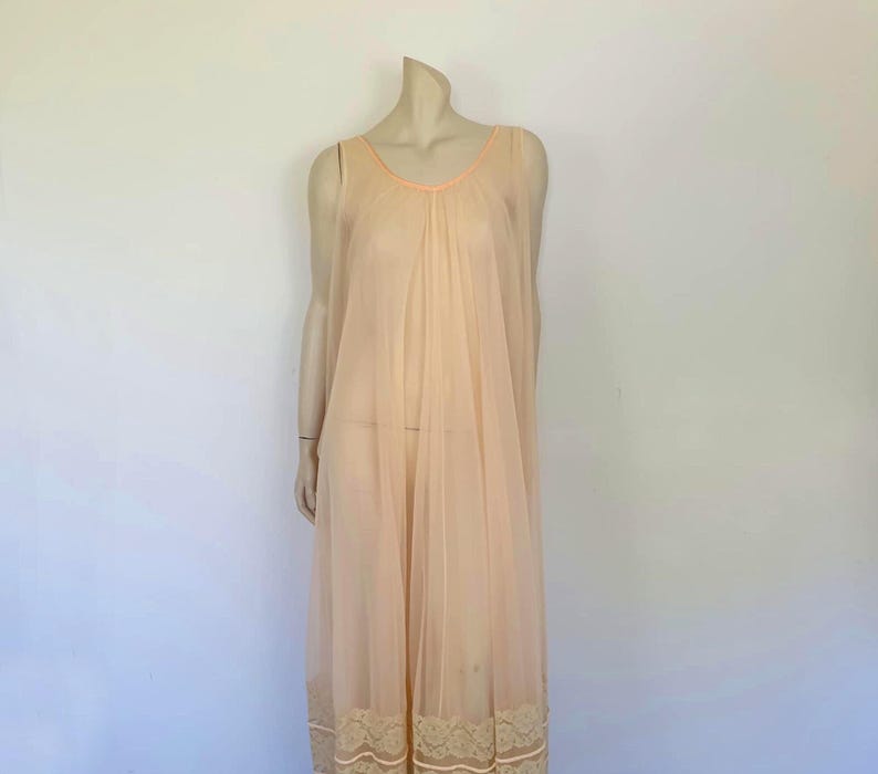 1960s Sheer Pale Peach Nightgown With Deep Lace Border - M - Etsy