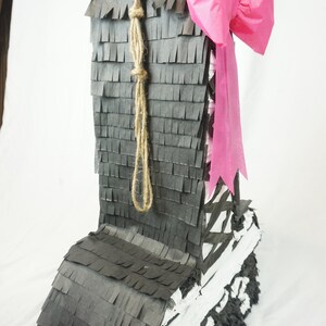 2D Eiffel Tower Pinata | Fun Party Game | Party Decor | Paris Pinatas ...