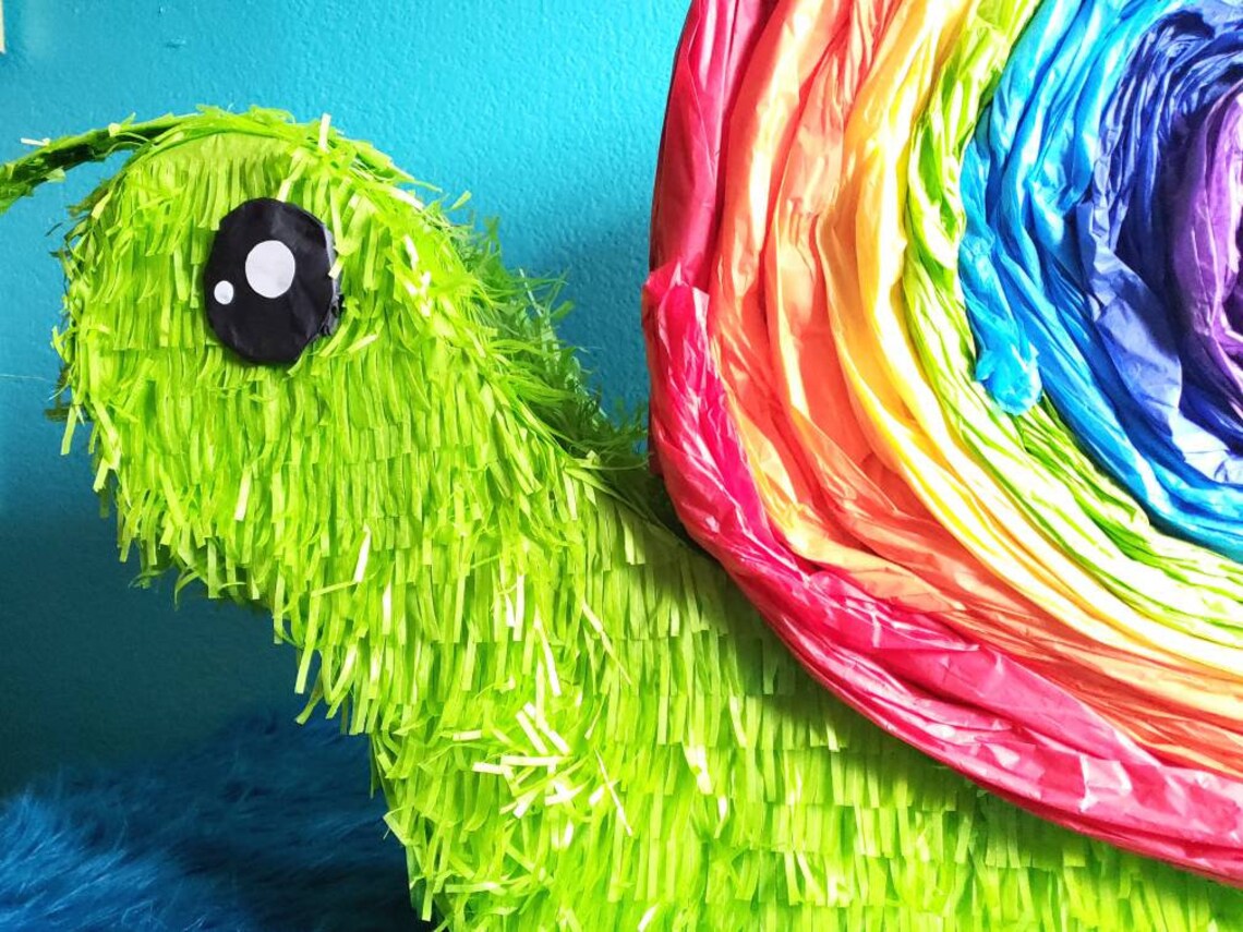 2D Rainbow Snail Pinata / Elegante fiesta / Fiesta con estilo - Etsy México