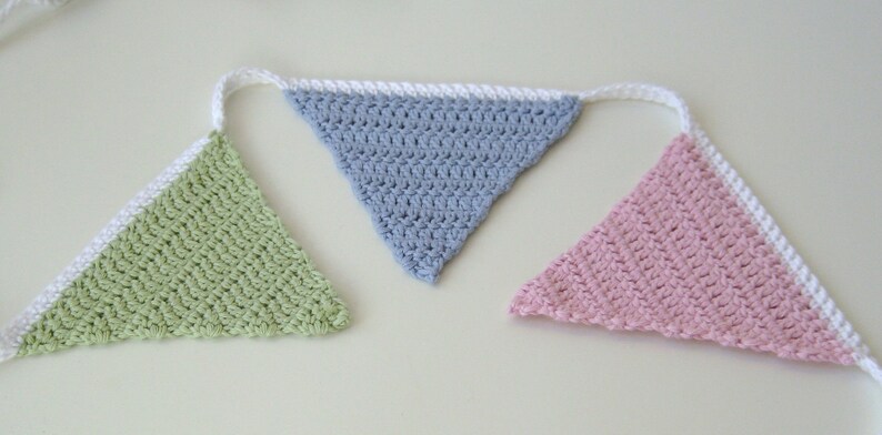 Crochet Pattern Flags Triangle Bunting Garland INSTANT | Etsy