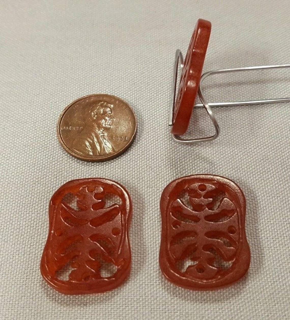 Vintage Genuine Dark Red Jadeite Chinese Jade 25x18mm. Tree of Life ...