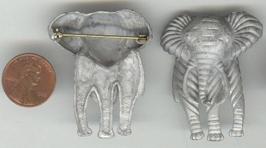 1 VINTAGE WHITE CASTED Metal Elephant 45x35mm. Bar Pin T28 - Etsy