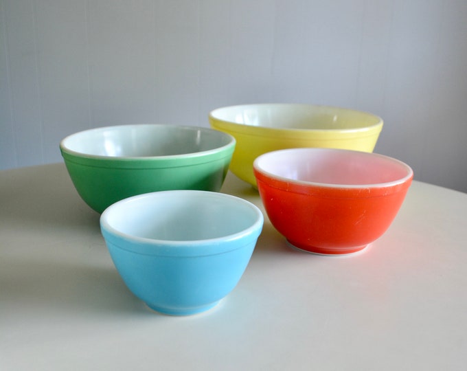 Vintage Old 40s Pyrex Primary Colours Complete Mixing Bowls Set. Mid ...