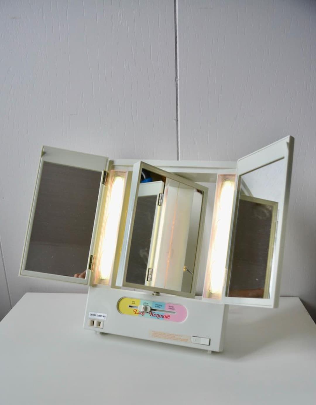 Vintage Lady Kenmore Lighted Makeup Mirror. Tri-fold 80s 90s Mirror ...
