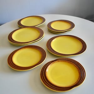 Vintage Beauceware Set of 8 Plates CARILLON Design by Jacques Garnier ...
