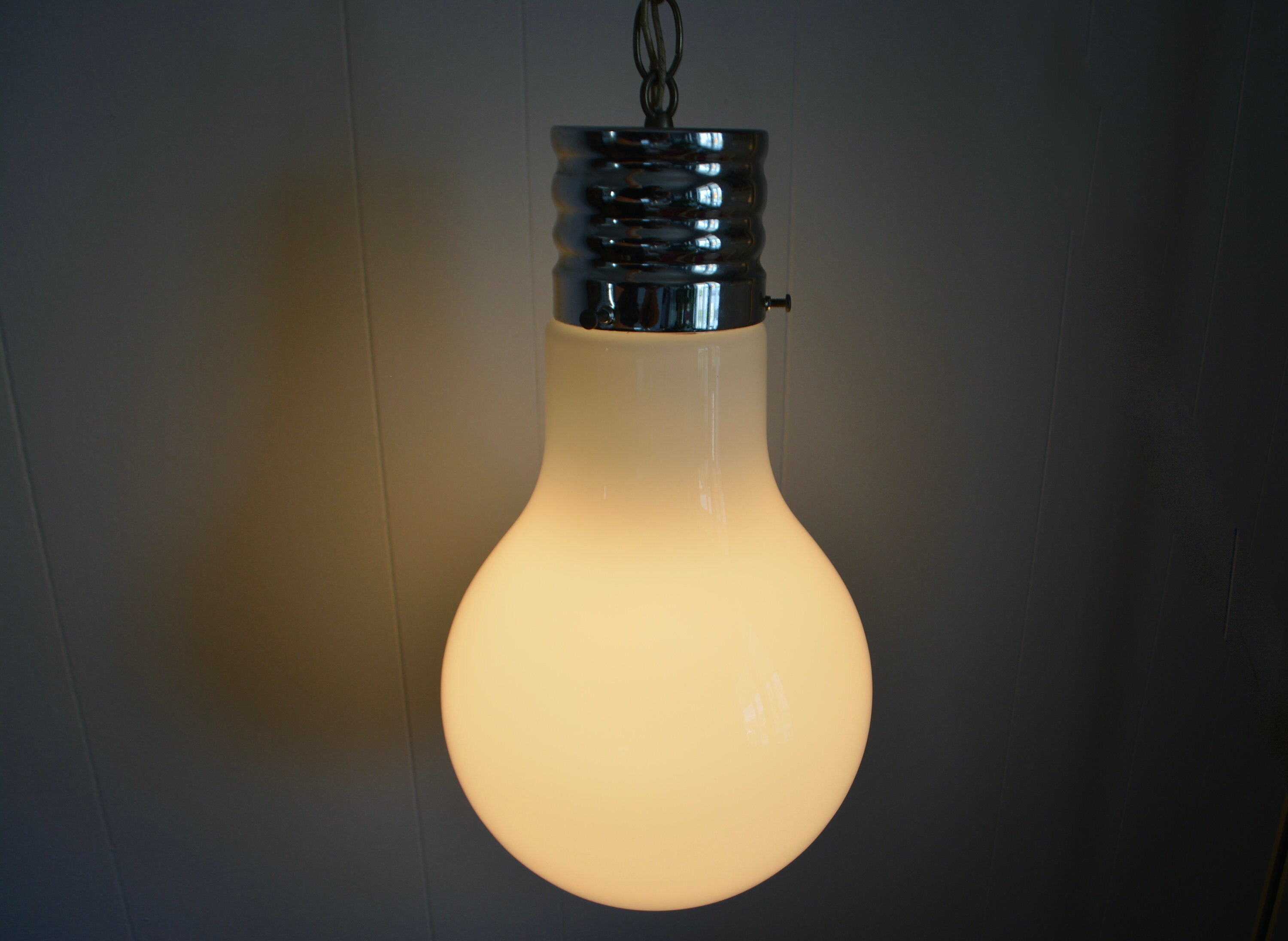 Light Bulb Hanging Lamp