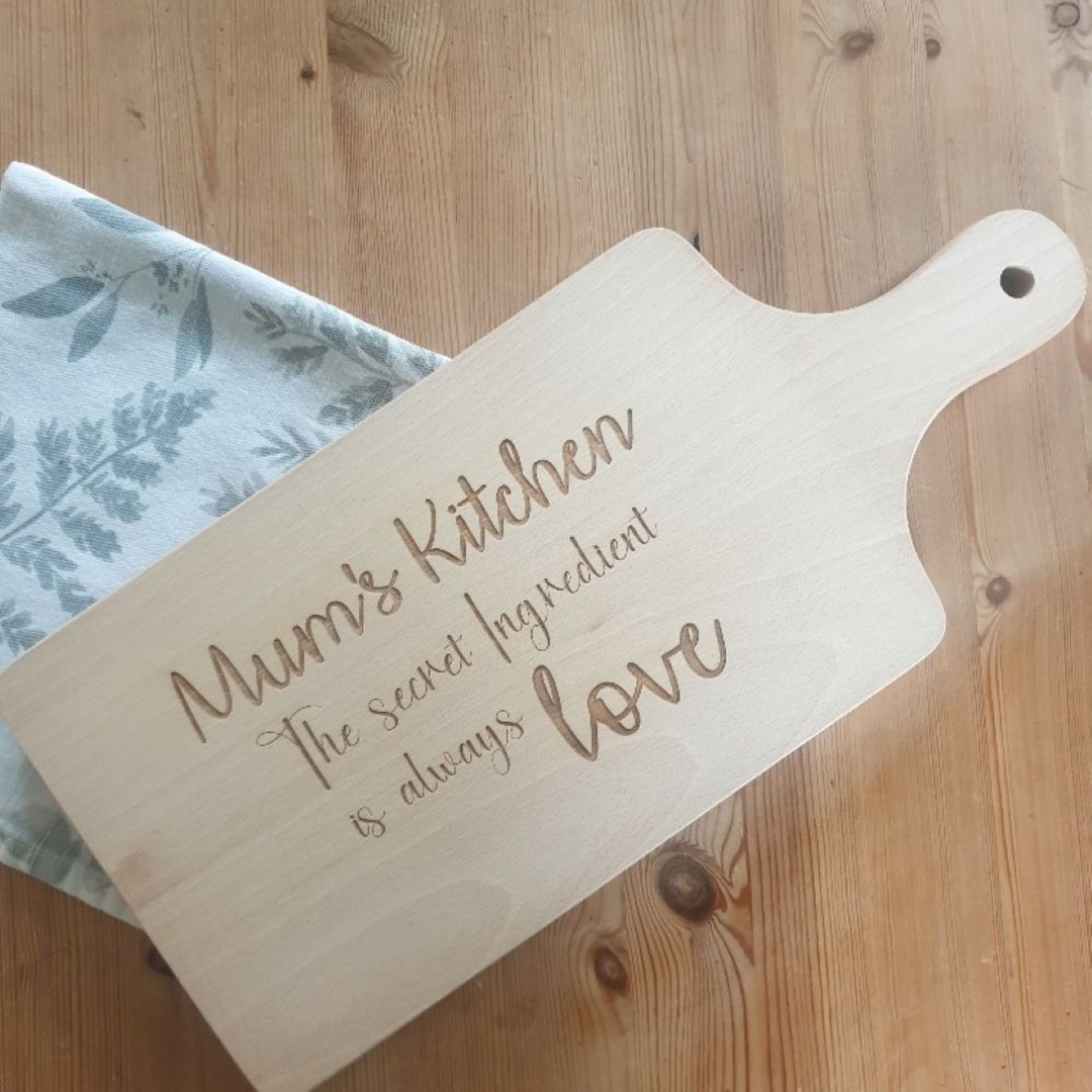 Personalised Mum's Kitchen Wooden Chopping Board - Mother's Day ...