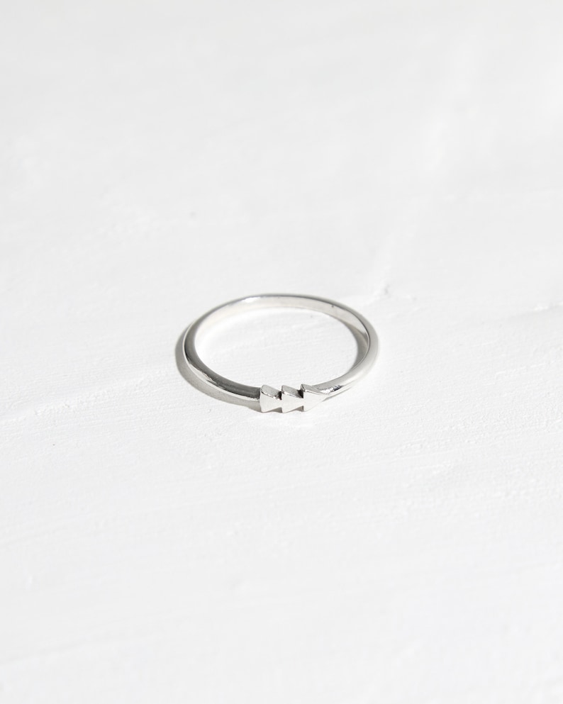 Triple Arrow Stacking Ring - Etsy