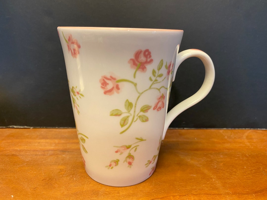 Laura Ashley Izzy Roses Fine Bone China Coffee / Tea Mug Made in ...