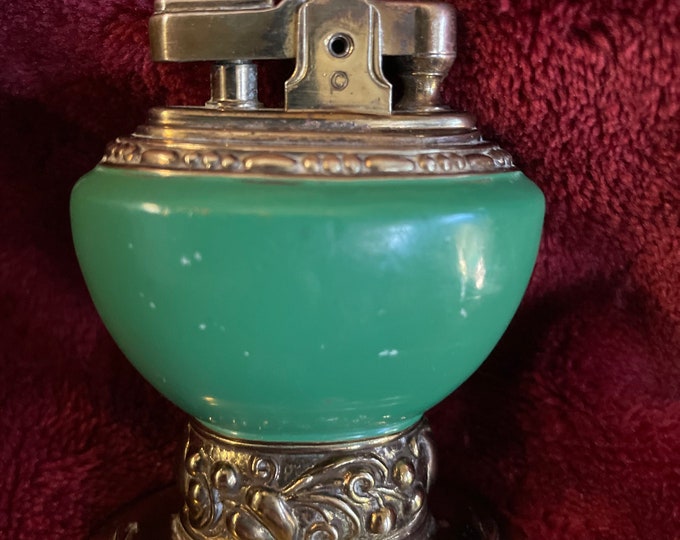 Vintage 1940's Ronson Leona Emerald Green Lighter, Tabletop Ornate ...