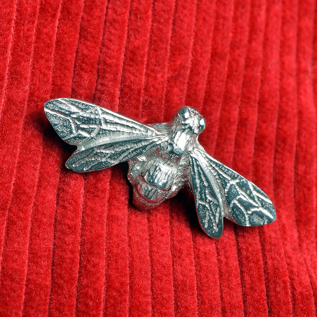 Bee Pewter Brooch | Bee Jewellery Gifts for Her | Bee Brooch - Etsy