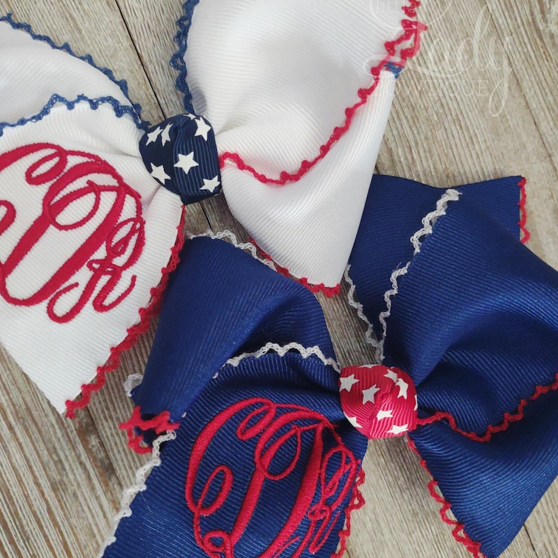 White and Red Moonstitch - Etsy