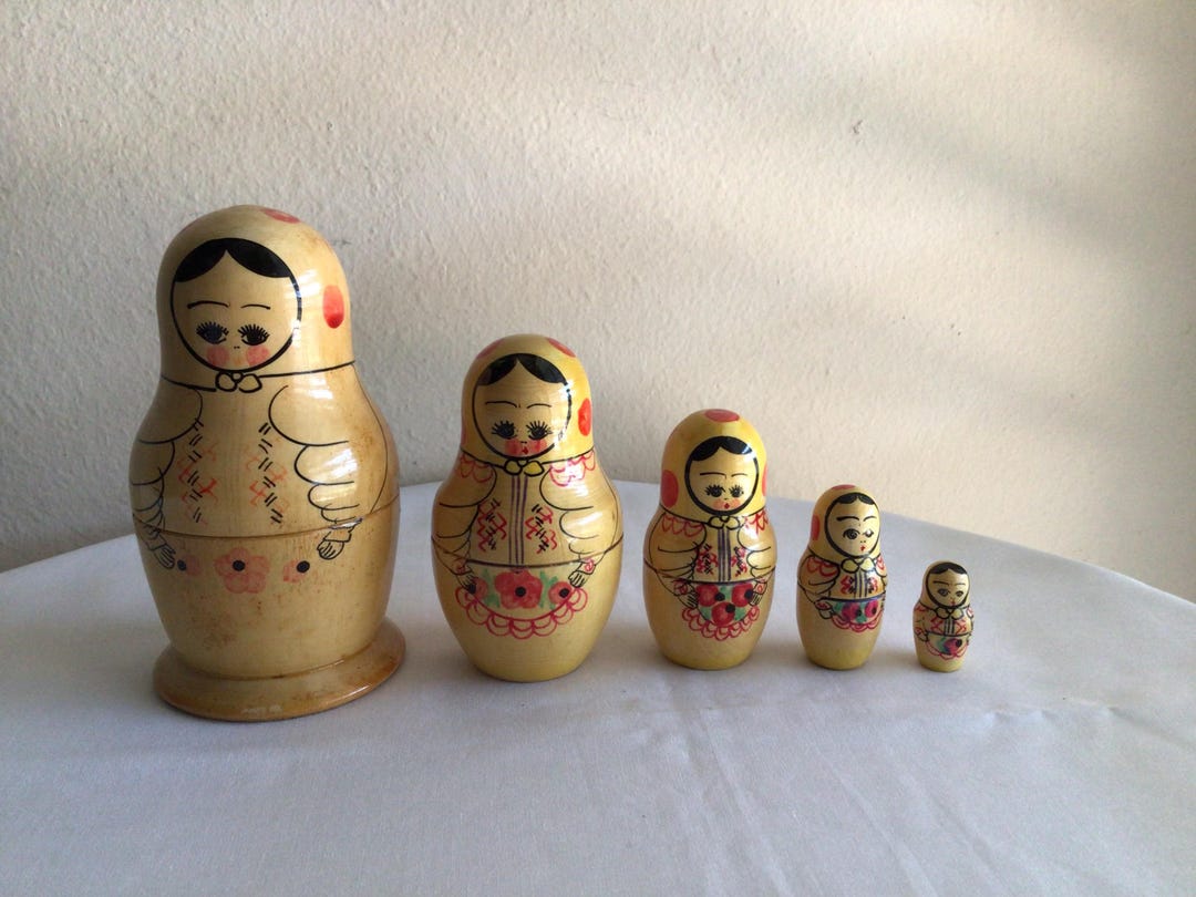 Vintage Nesting Dolls Stacking Wooden 5 Pcs - Etsy