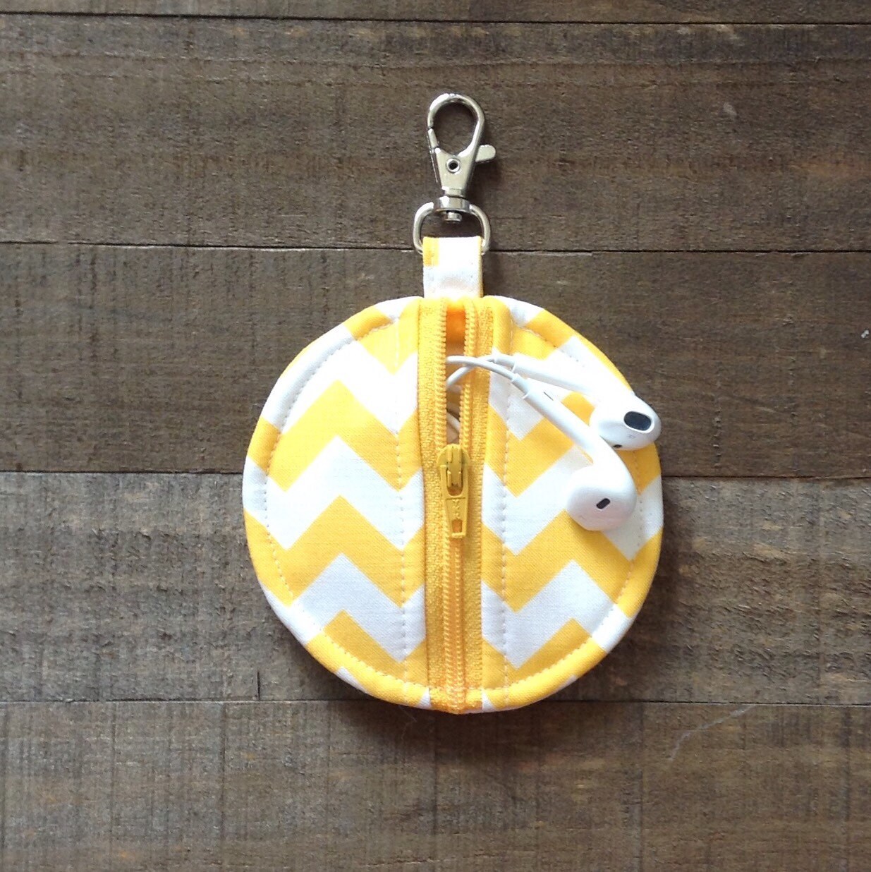 Yellow and White Chevron Circle Zip Earbud Pouch / Coin Purse | Etsy