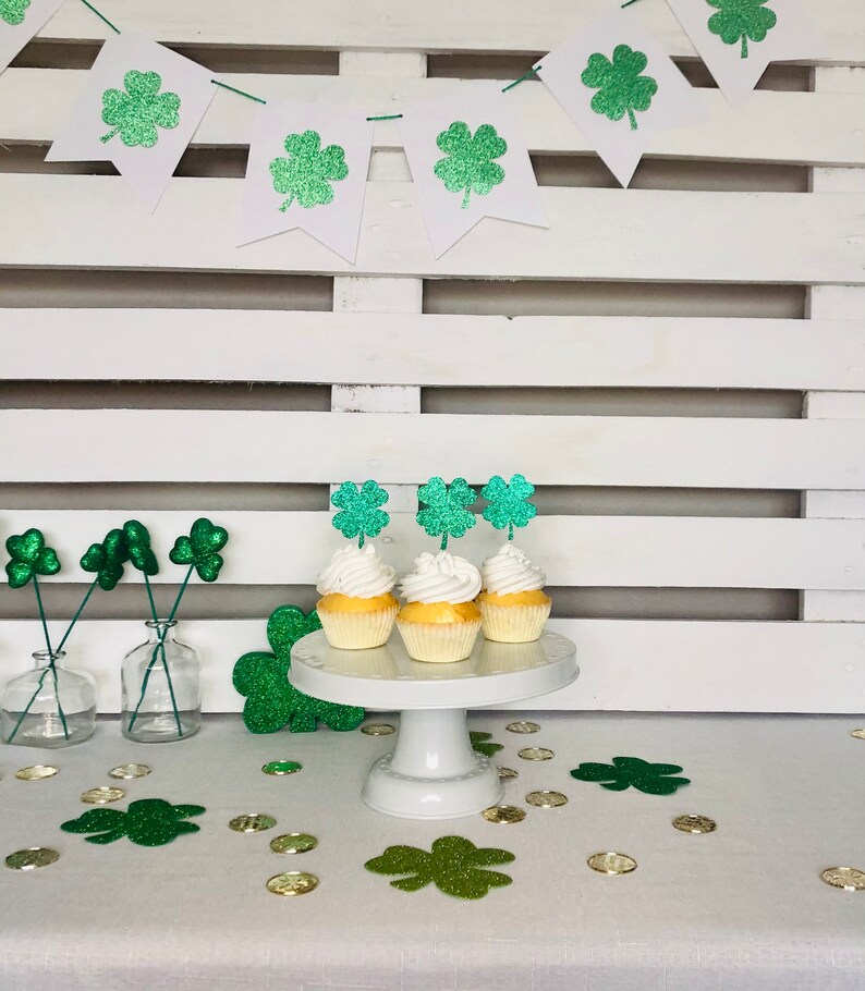 St. Patrick's Day Shamrock Cupcake Toppers, Party Decor - Etsy