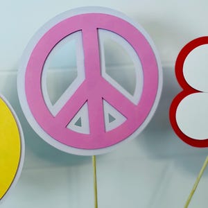 Groovy Centerpieces, Groovy Party Decor, Peace Centerpieces, Hippy ...