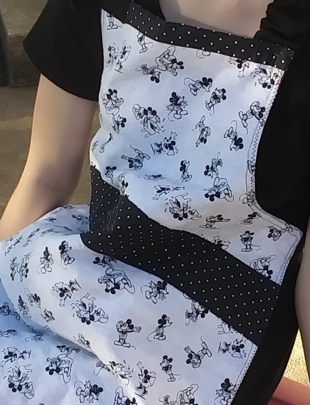 Girl Minnie Mouse Youth Apron Mickey and Minnie Reversible Cotton Apron ...