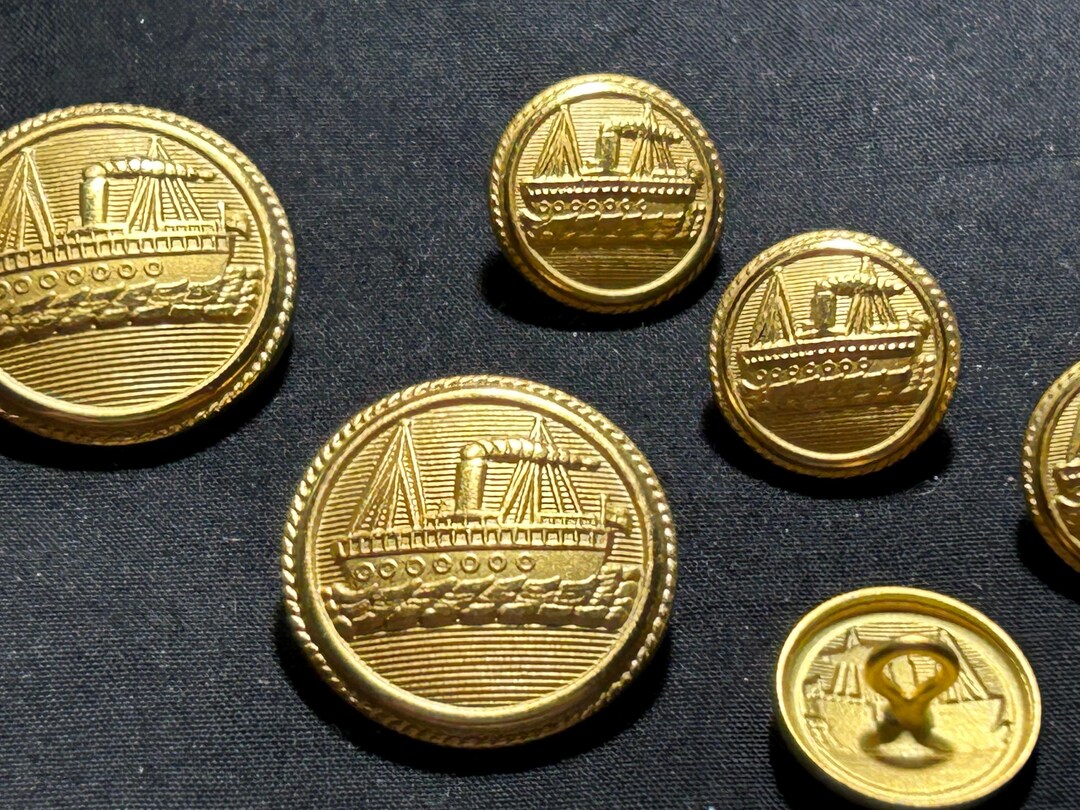 Big Ship Motif Gold/brass Buttons 2 Sizes, Fashion Buttons - Etsy