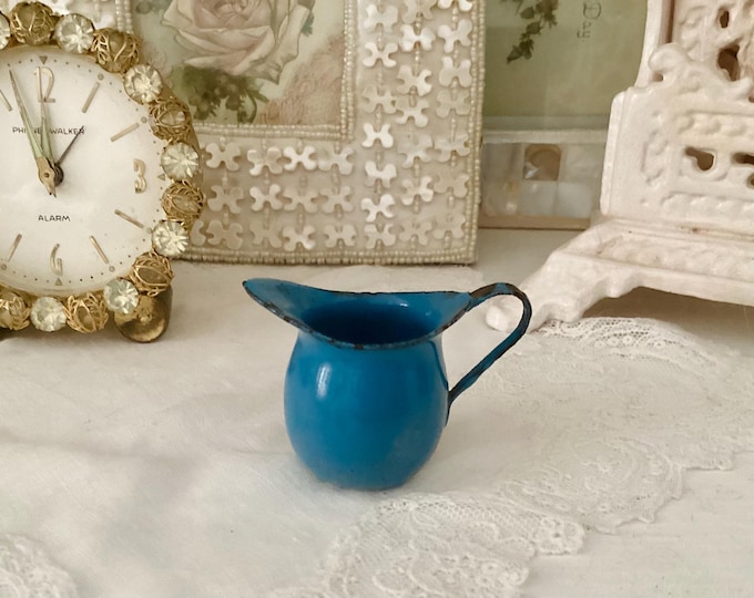 Vintage Large WWII Blue Enamelware Spatterware Pitcher, Vintage WWII US ...