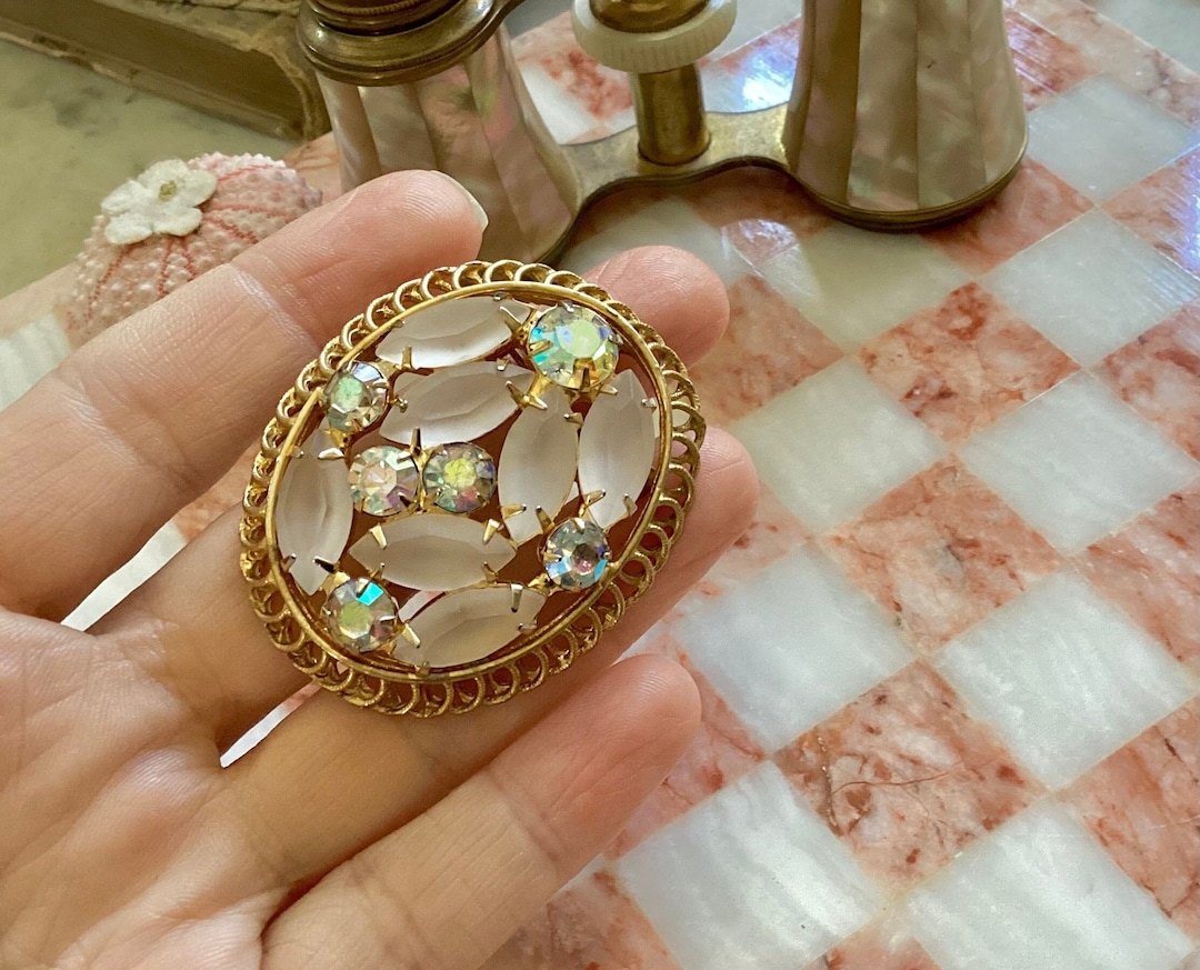 Soft Pink and Rhinestone Vintage Oval Brooch - Etsy