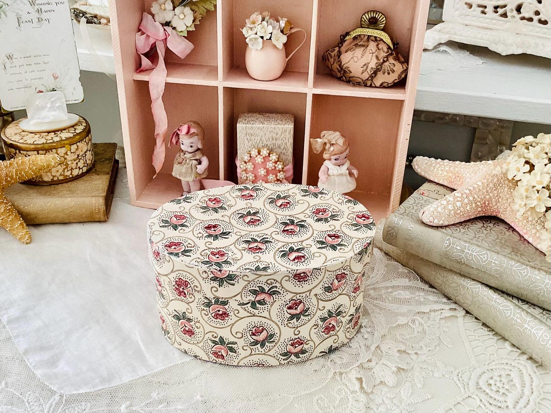 Small Floral Oval Hat Box, Bandbox, Covered in Antique Rose Bud ...