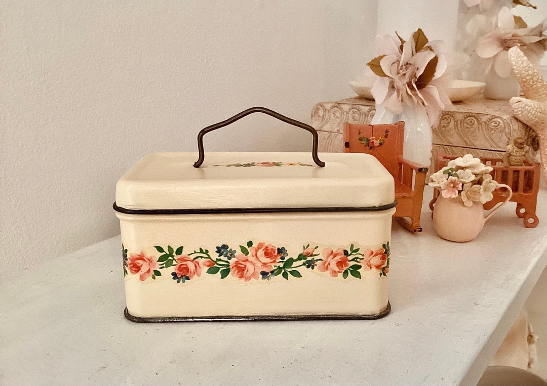 Antique Tin Box - Made in Italy - Tiny Snack Box - Sacier - With ...