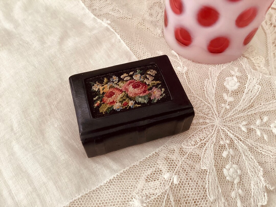 Little Leather Book Shaped Matchbox Vintage Vesta Match Holder W ...