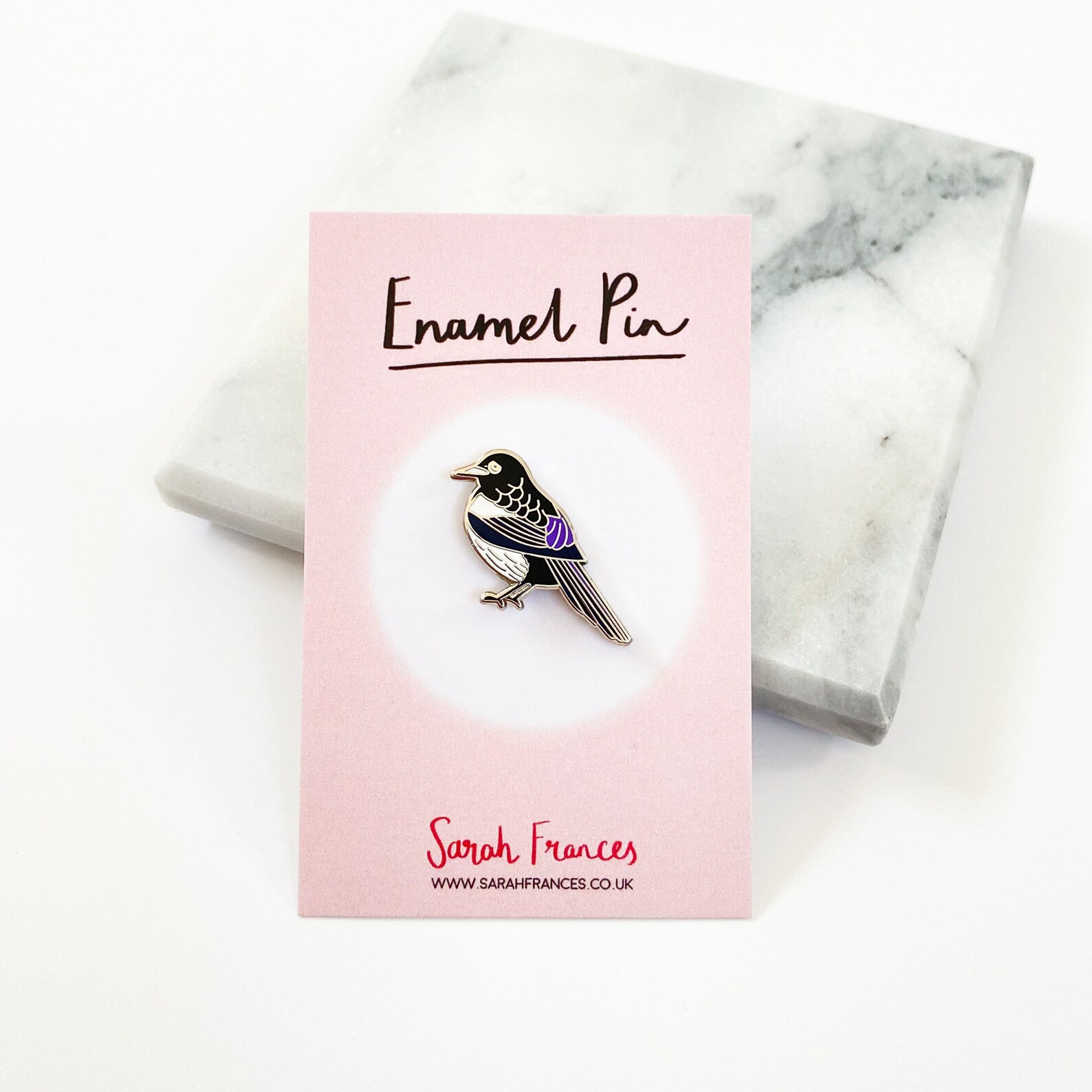 Magpie Enamel Pin - Magpie Lapel Pin - British Bird Pin - Hard Enamel ...
