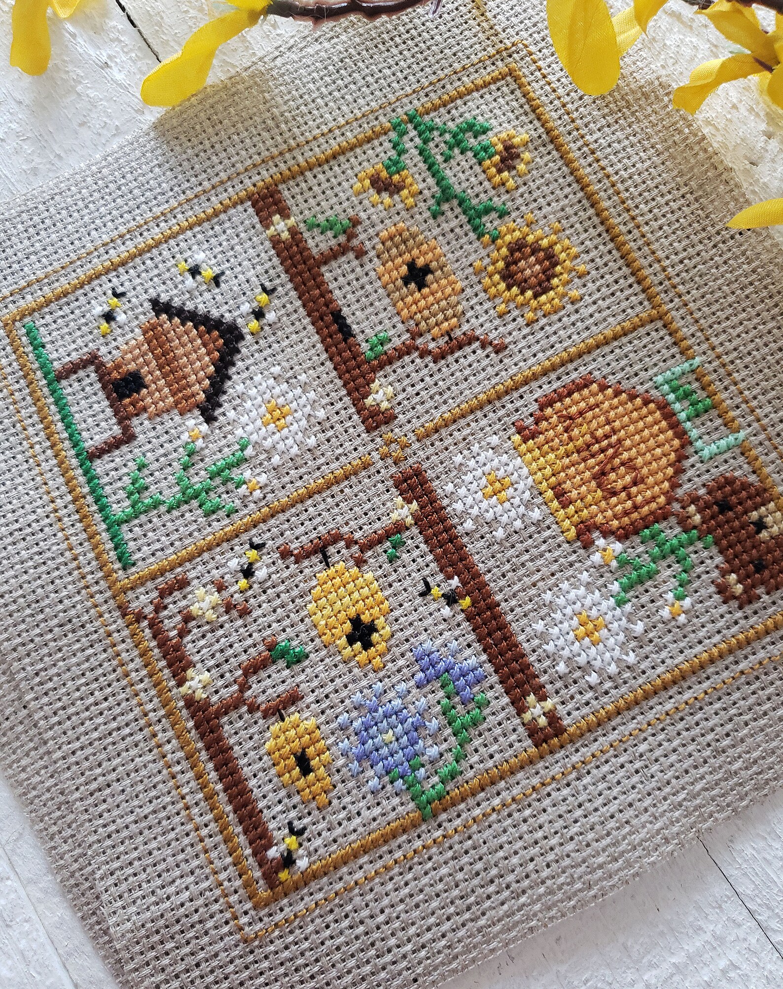 Instant Pattern / Bee Cross Stitch Pattern, Counted Cross Stitch ...