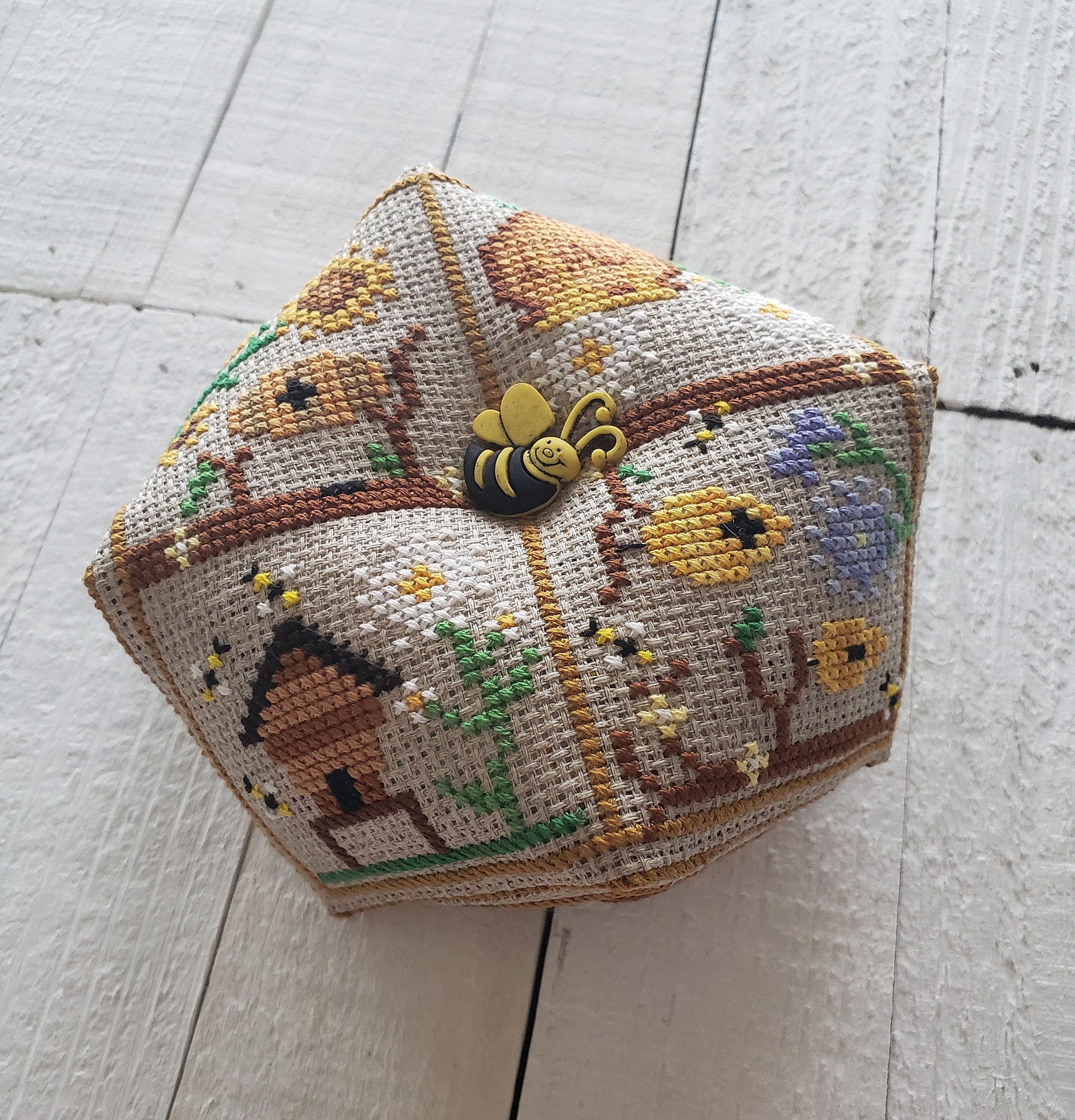Instant Pattern / Bee Cross Stitch Pattern, Counted Cross Stitch ...