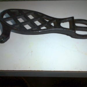 Antique Cast Iron Shoeshine Kit Handle in Shape of 8" Shoe Rest 1.5 ...