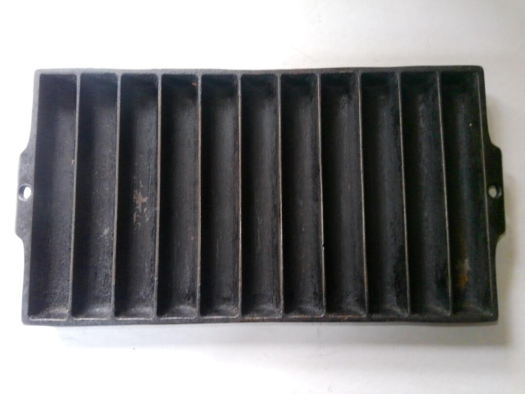 Antique Cast Iron Breadstick Pan- for Making 11 Cornbread-sticks or ...