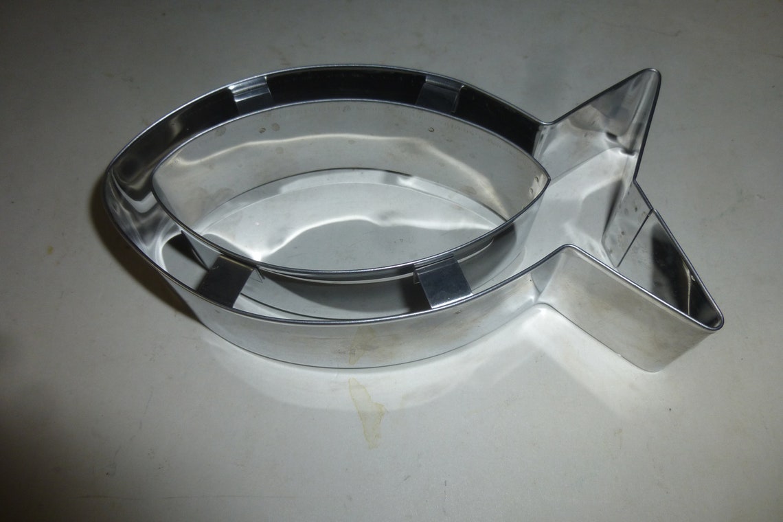 Vol Au Vent Puff Pastry Cutter in Form of Fish by Bentson West - Etsy