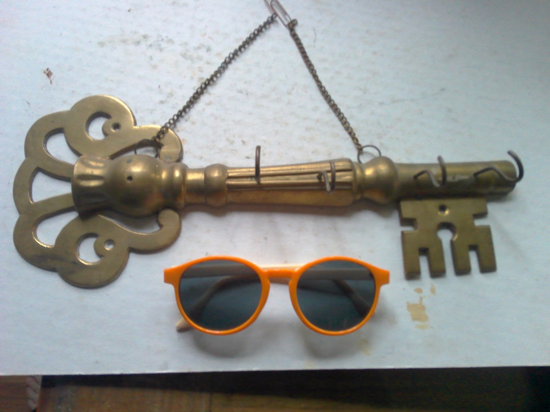 Skeleton Key Shaped Key Rack - Vintage Brass 4 Hook Form-oversized ...