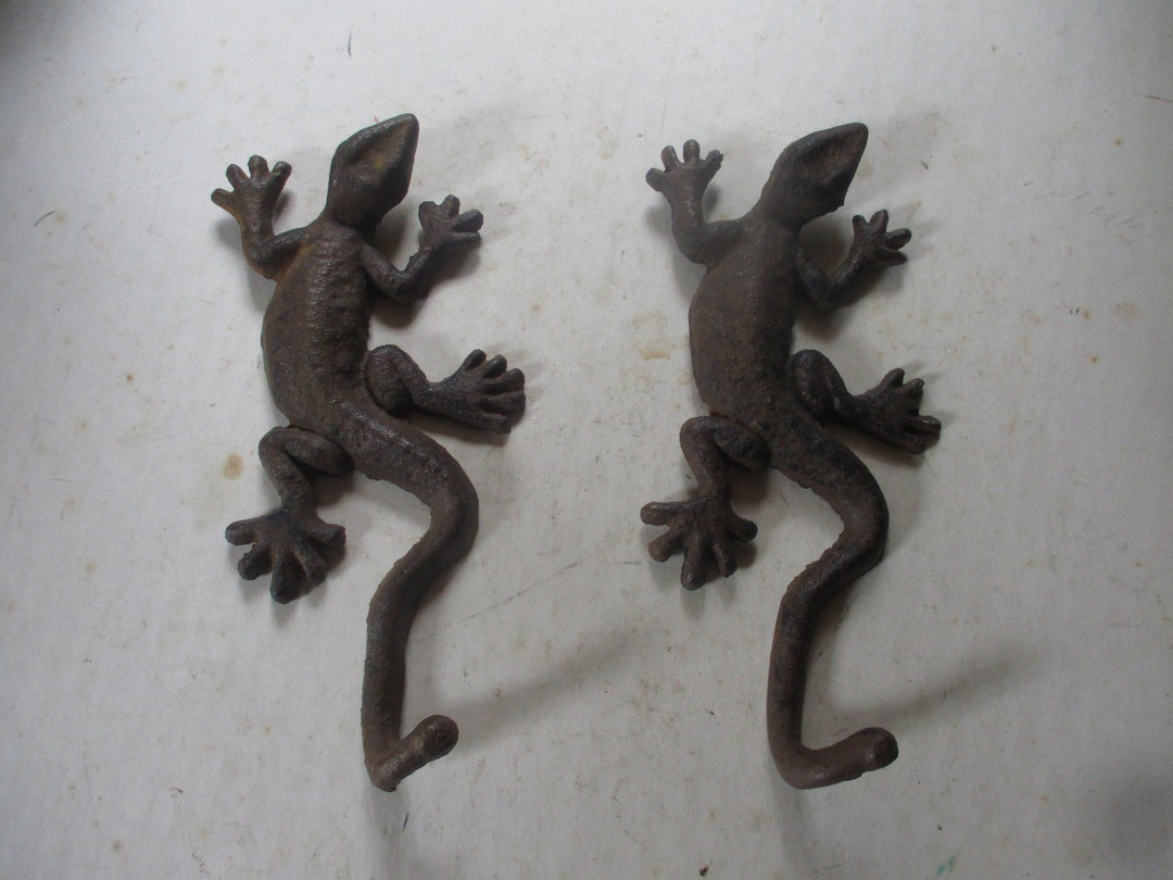 Cast Iron Gecko Wall Hooks / Decor Matched Pair for Indoors or Out Easy ...