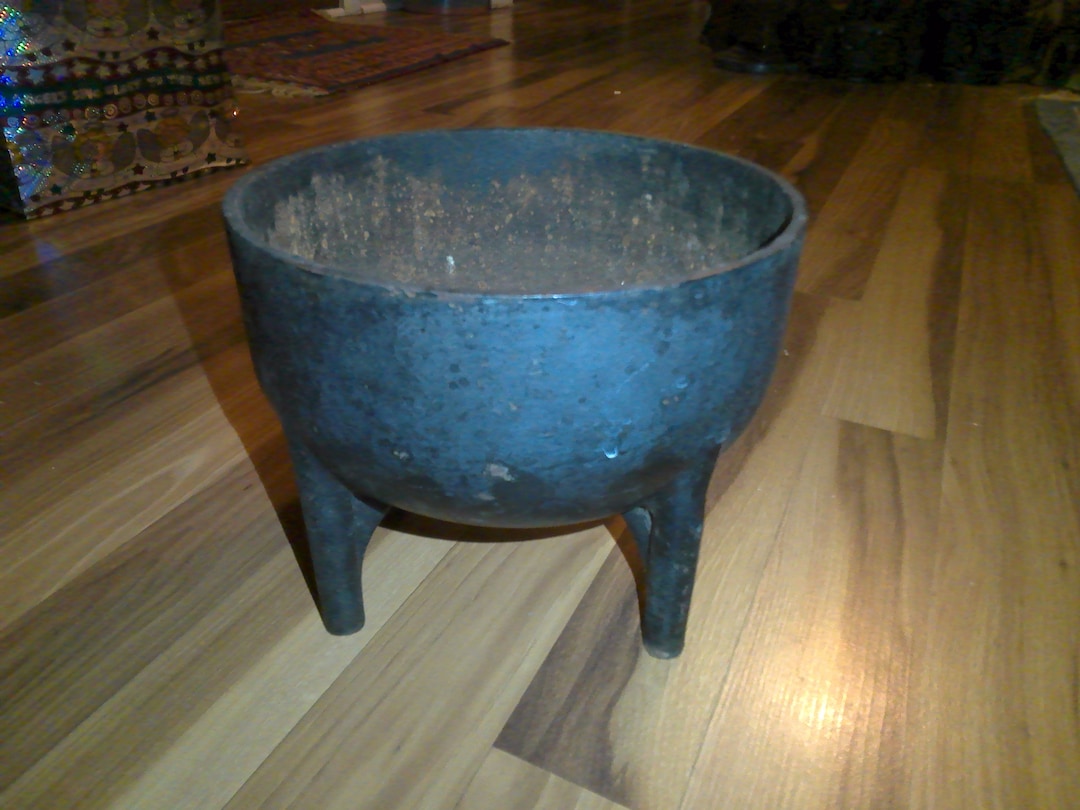Spider or Posnet Smelting Pot or Bean Pot - Bay City Foundry - Cast ...