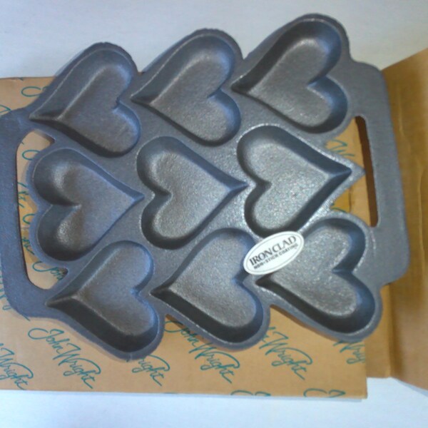 Cast Iron Hearts Pan - Etsy