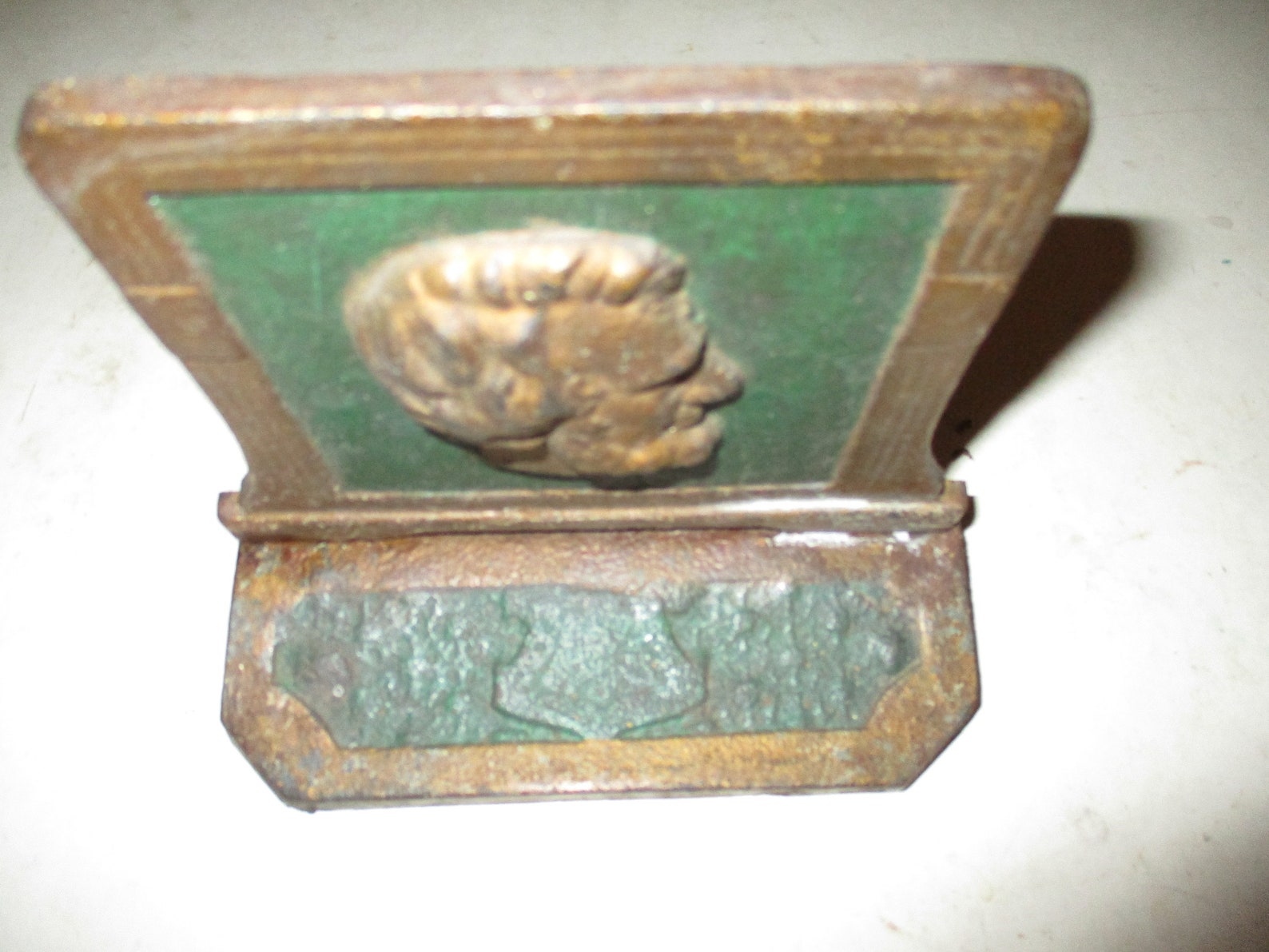 Judd Cast Iron Bookend - Antique Relief Cameo of Lincoln - Fun ...