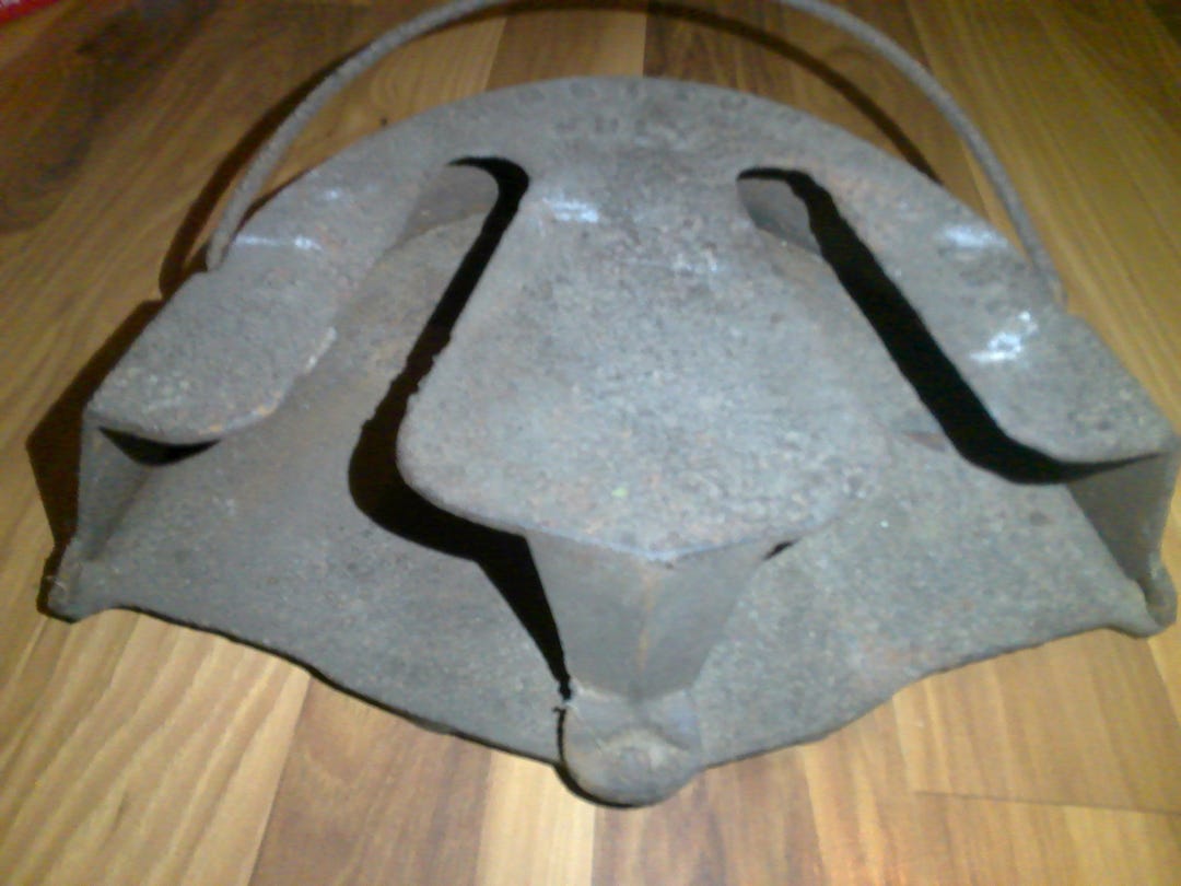 Monitor Sad Iron Heater and Holder - Antique Stovetop Heated Double ...