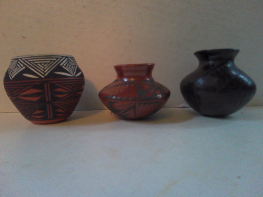 Native American Ceramic Seed Pot Vase Decorated With Pictographs - 5.75 ...