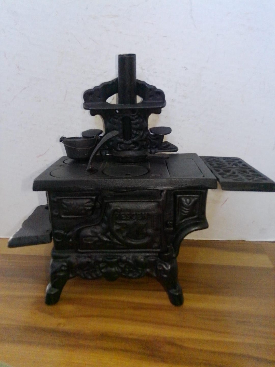 Crescent Cast Iron Salesmans Sample Stove - Large Version 12" X12" X 6 ...