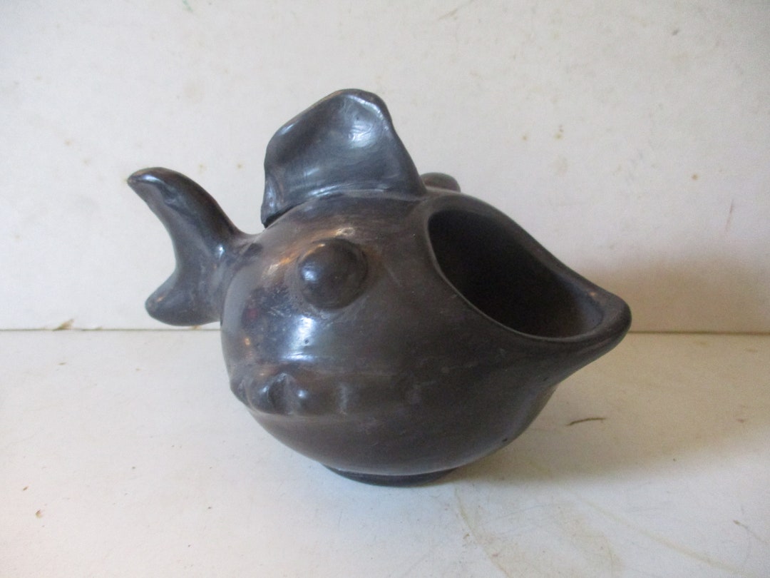 Lama of Oaxaca Barro Negro Fish Shaped Bowl or Vase 6 Long Signed Form ...