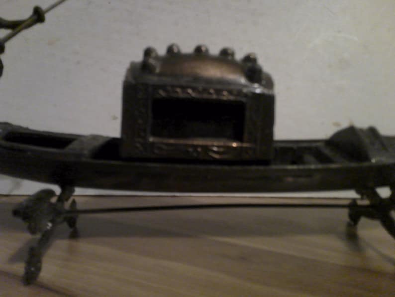 Venitian Gondola and Gondolier Figurine on Stand - 12" Long Cast Bronze ...