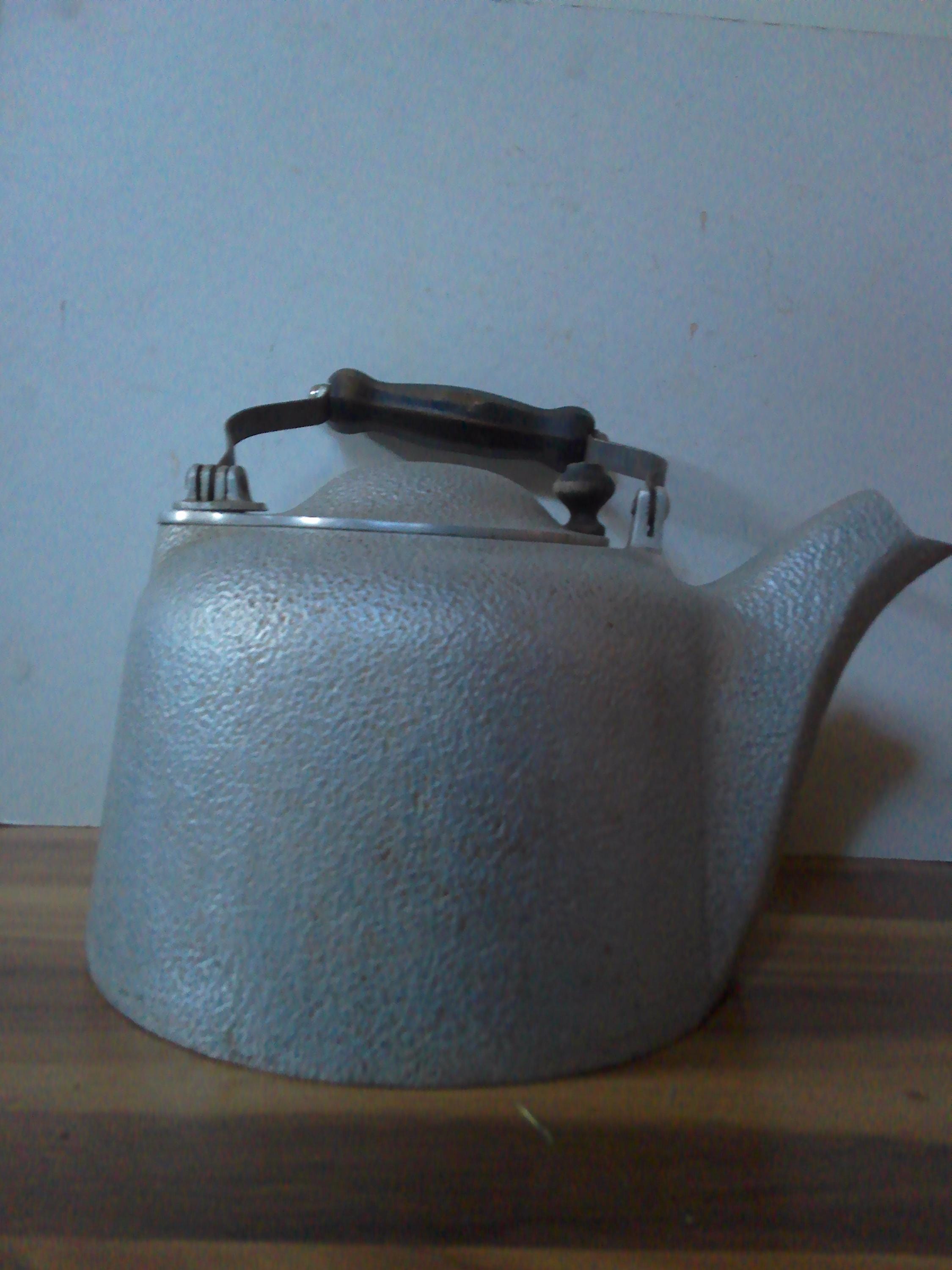 Silver Seal Gallon Kettle Teapot - 1930s Cast Aluminum W Wood Handle ...