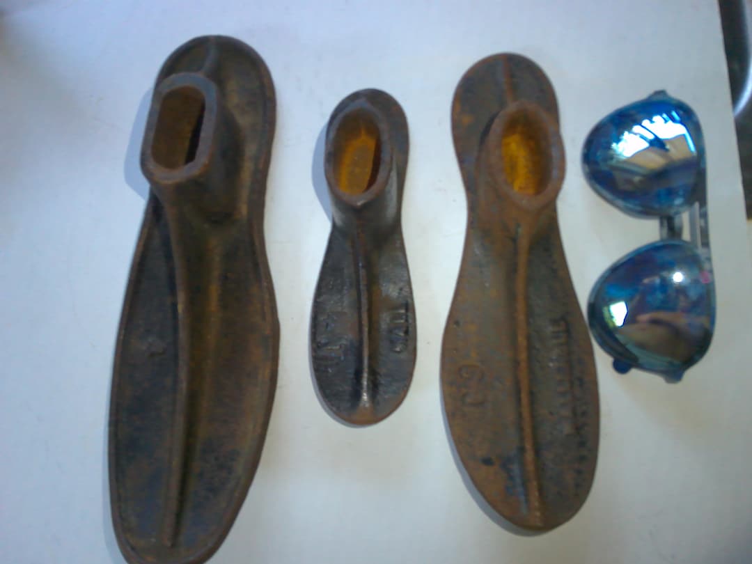 Cobbler or Shoemaker Forms by Malleable- Set of 3 Large Cast Iron Anvil ...