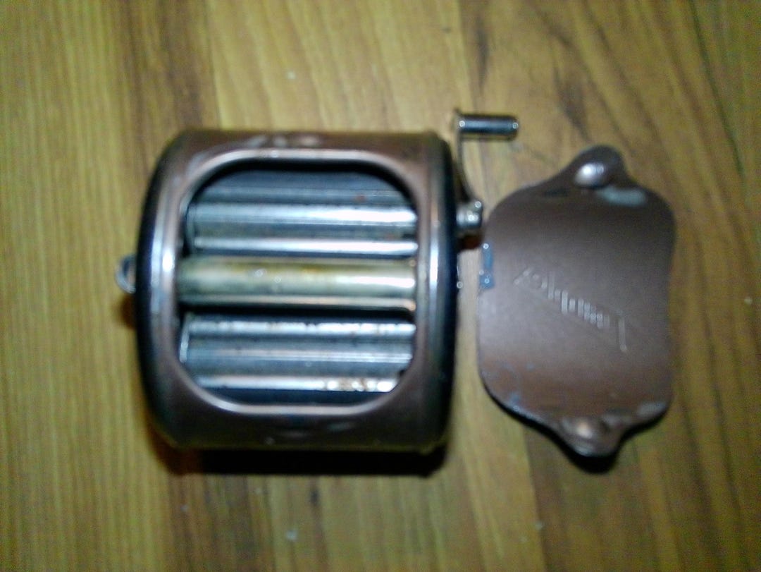 Twinplex (gillette) Razor Blade Stropper Sharpener - Crank Handle Form ...