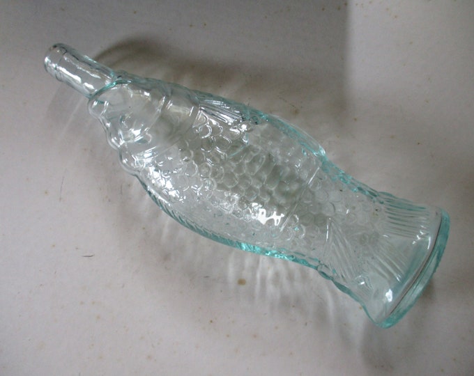 Fish Bottle - Clear Glass 1970s Antinori Fish Shaped Bottle Unusual ...