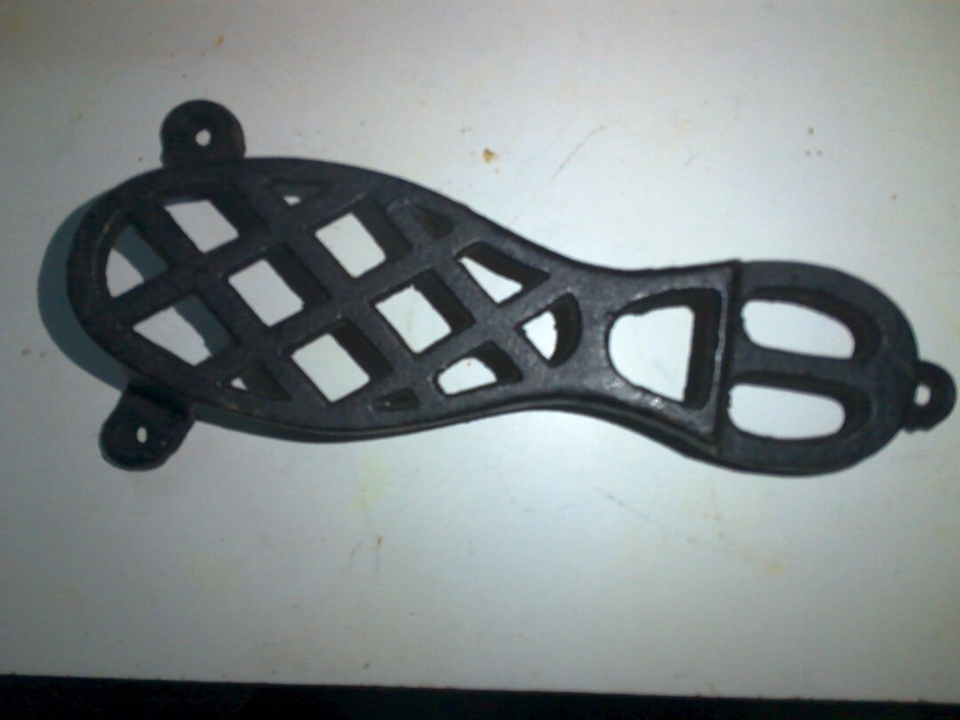 Antique Cast Iron Shoeshine Kit Handle in Shape of 8" Shoe Rest 1.5 ...