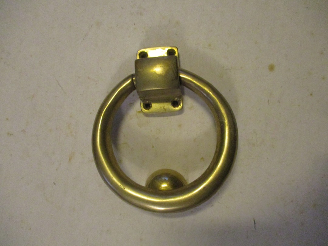 Brass Ring Door Knocker - Stylish Simple Swinging Brass Ring on Door ...
